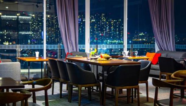 Propeller Rooftop Bar HCM giảm 10% trên tổng hóa đơn thanh toán dành ...