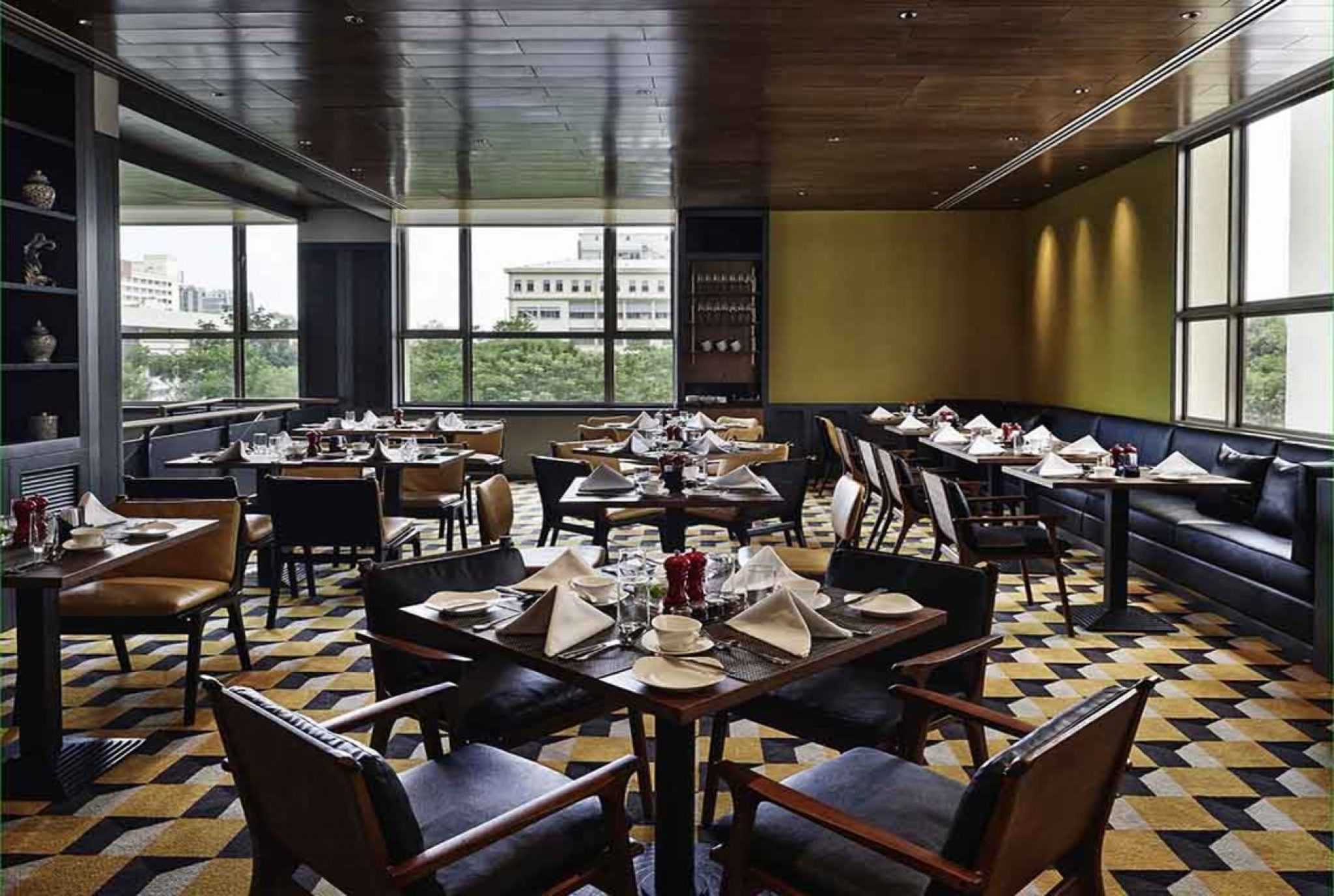 Ưu đãi 40% Buffet trưa và tối tại nhà hàng Mezz cho chủ thẻ VPBank ...